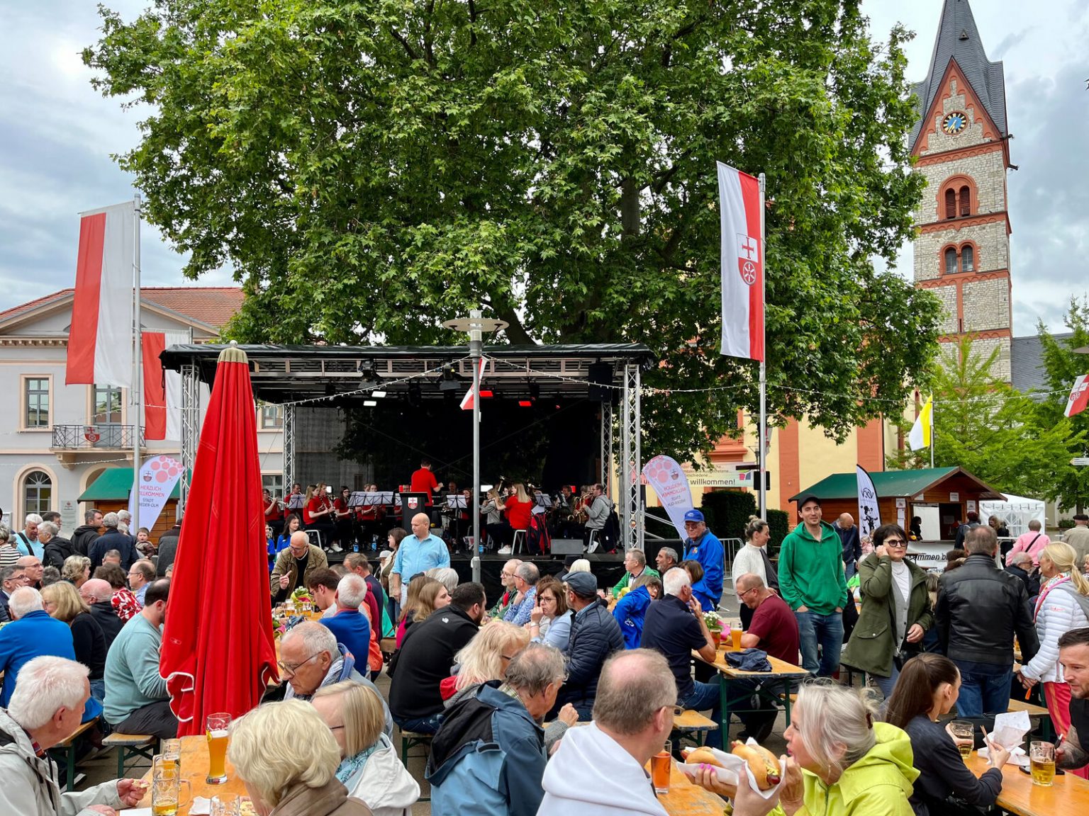 Das Nieder-Olmer Straßenfest hatte wieder allerhand zu bieten ...
